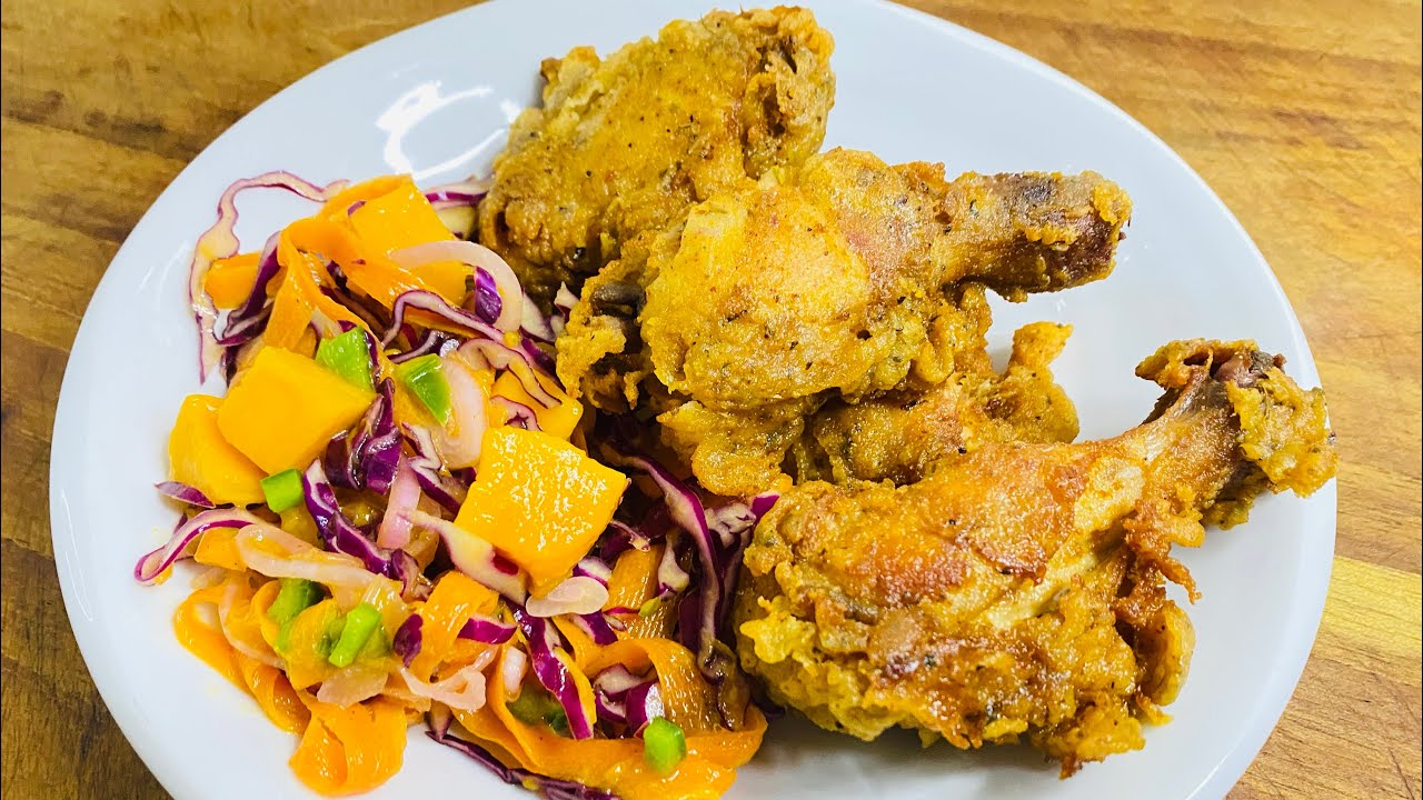 JINSI YA KUKAANGA KUKU WA KFC/ FORGET KFC THIS CHICKEN IS SO YUMMY 😋 ...