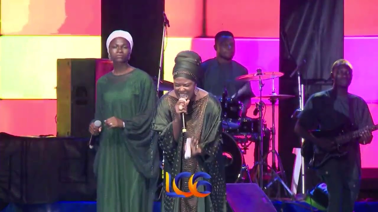 Sola Allyson performance at luli concert 2022 - YouTube