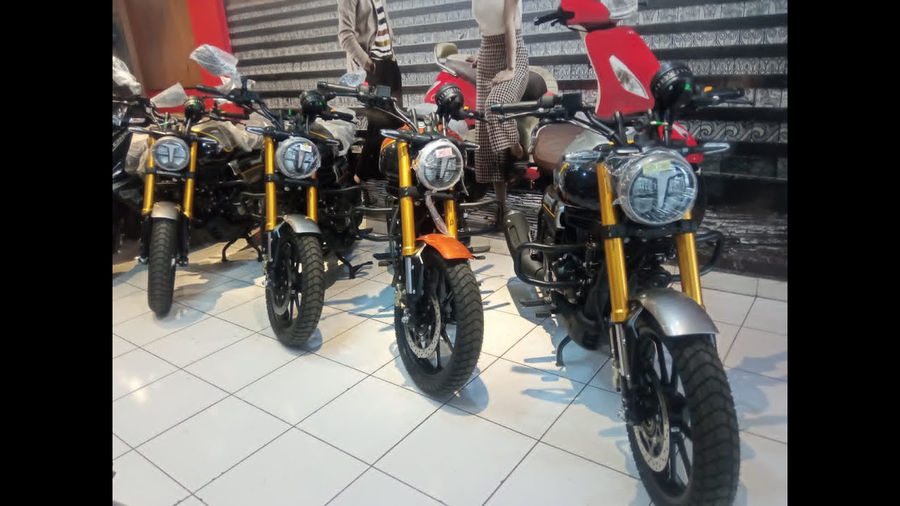 MOTOR TVS RONIN 225CC - YouTube