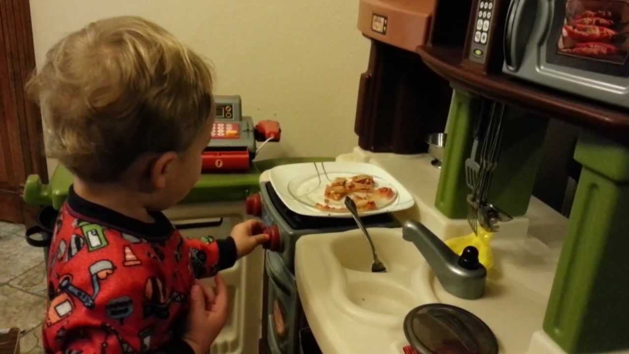 Zander cooking 2 - YouTube