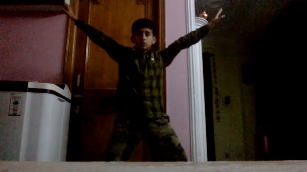 Sunny Ka 10 Saal Purana Viral Dance😂 - YouTube