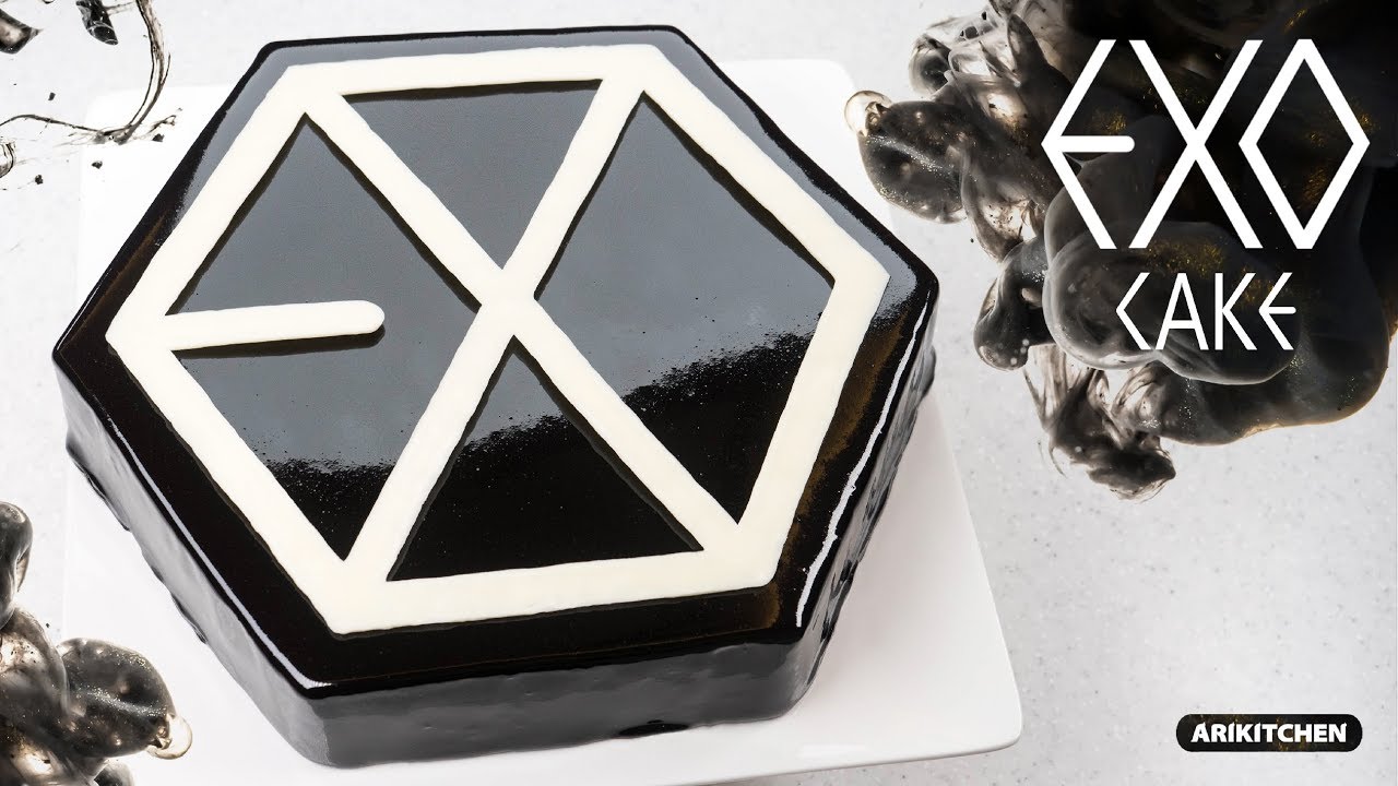 EXO★ 포스 넘치는 엑소 케이크 만들기! - Ari Kitchen(아리키친) - YouTube