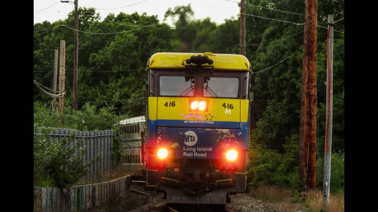 DE30AC 416 winds through the hills of Setauket - YouTube