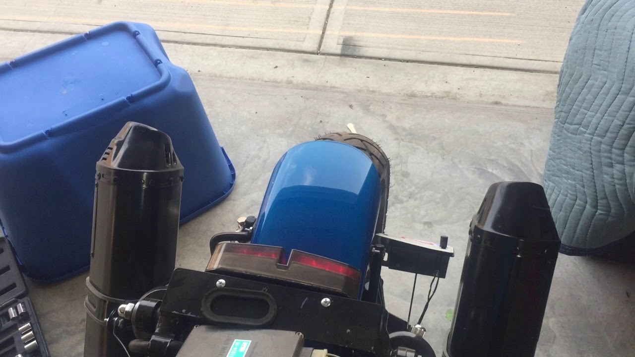 1982 Yamaha Maxim XJ1100 with R1 Yoshimura Exhaust first start - YouTube