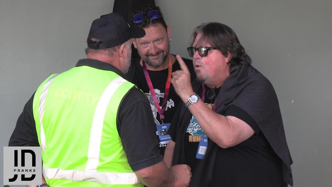 Mel Botes & Wouter Van De Venter Pranked!! - YouTube