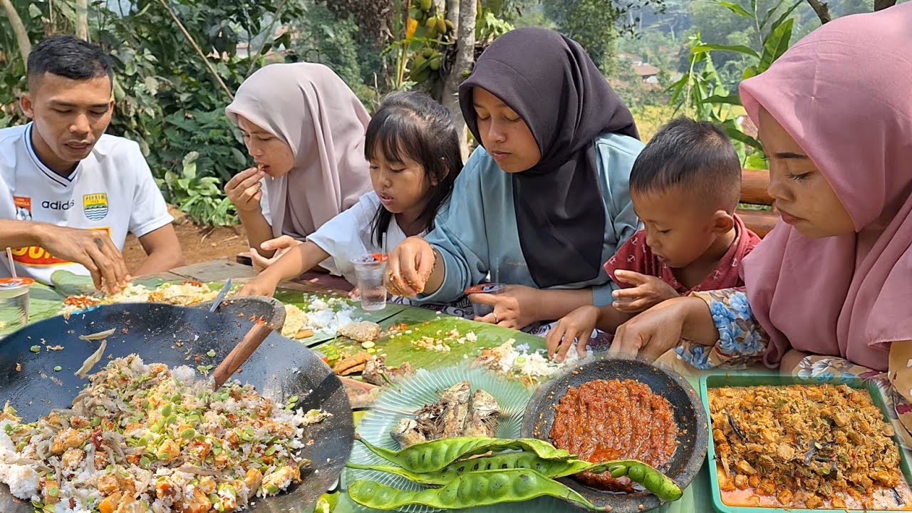 RELA MASAK BERJAM JAM PANAS PANASAN, Demi Memasak Masakan Khas Jawa ...