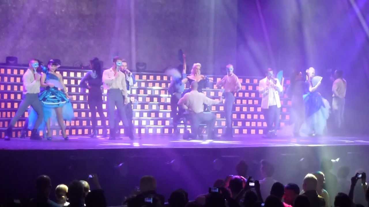 Steps The Ultimate Tour - It's The Way You Make Me Feel (plus intro ...