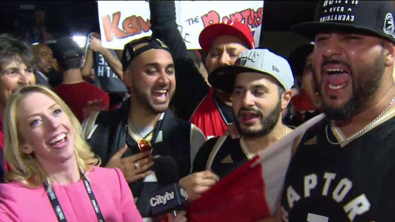 Raptors fans celebrate Game 4 win in Oakland - YouTube