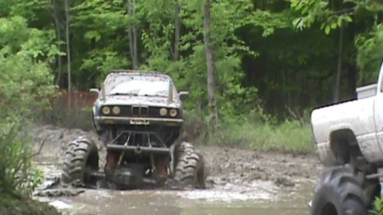 Super Swamper Mega Mud bog Friday 4x4 - YouTube