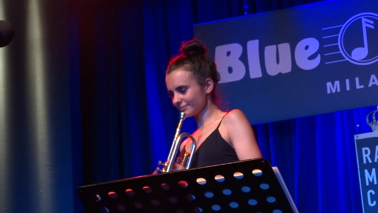 Andrea Motis in "ESTATE" 28/02/2019 - YouTube