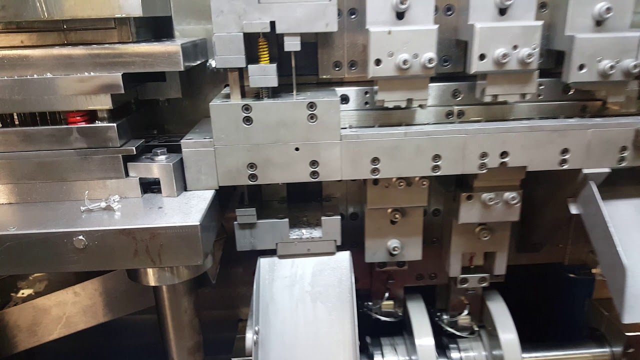 iKRA MAKiNA iPM 2500 S strip forming machine - YouTube