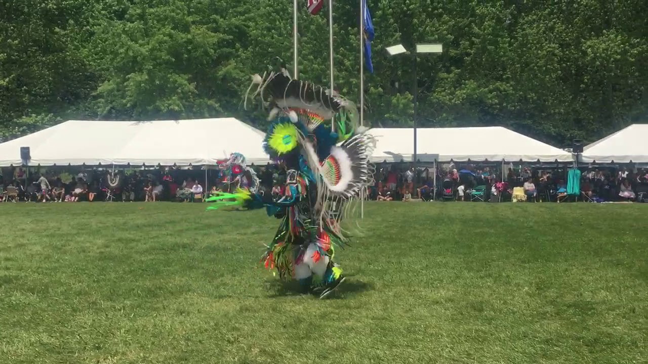 Fancy dance special Oneida 2017 - YouTube