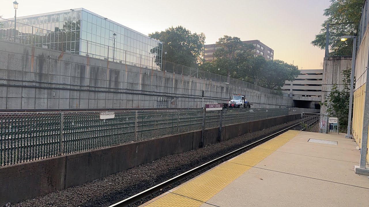 Red Line Shutdown Day 11 - YouTube