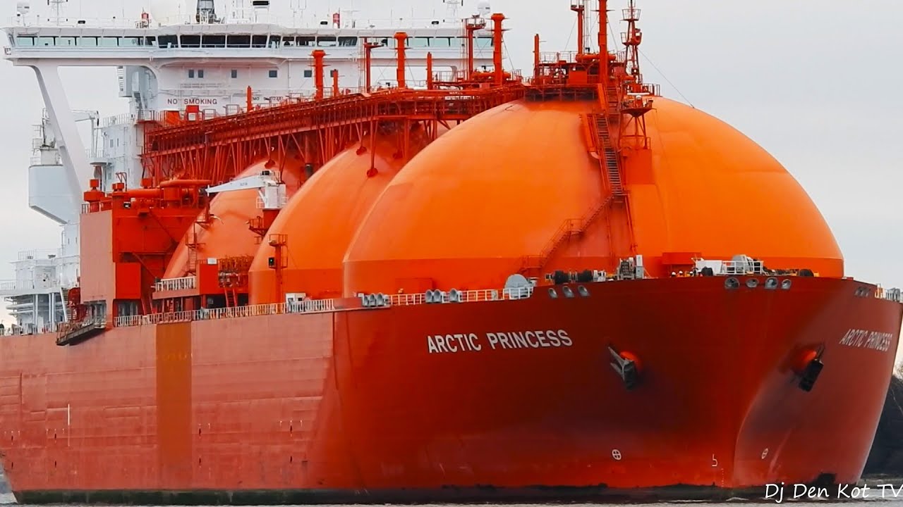 Arctic Princess (LNG Tanker) leaving Klaipeda Port - YouTube
