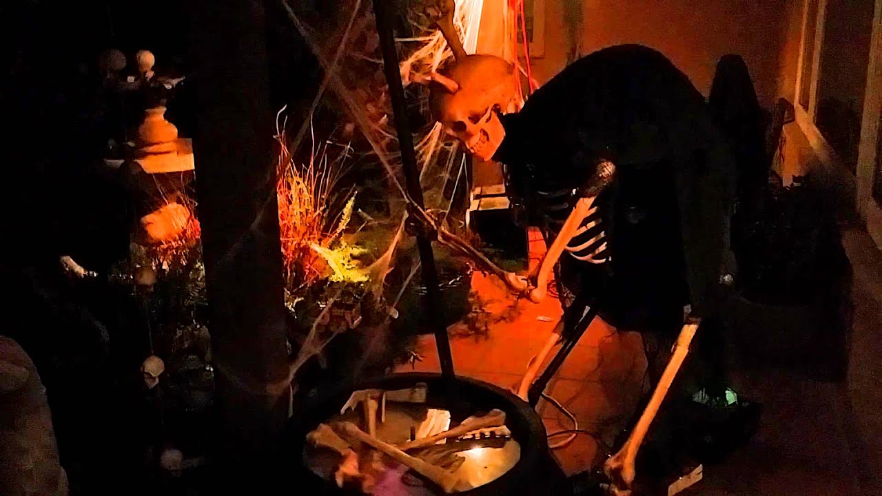 Ian's Haunted House - YouTube