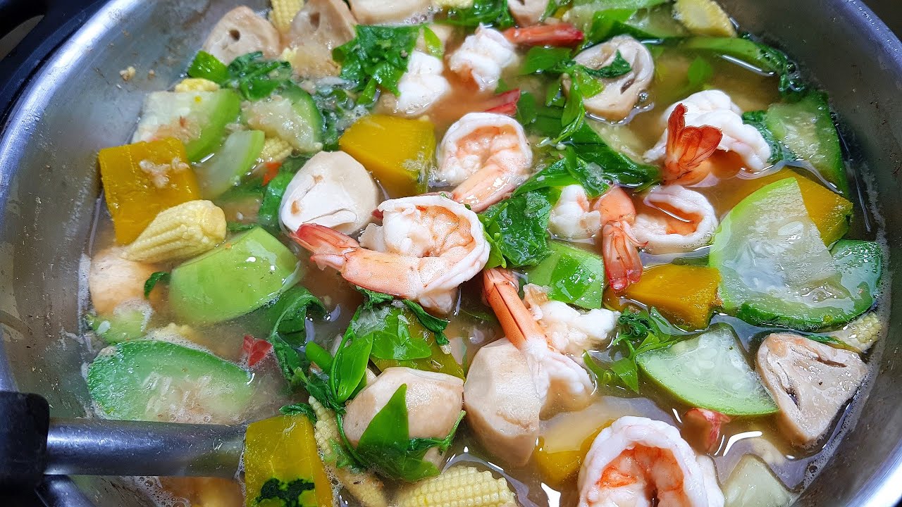 1122 แกงเลียงกุ้งสดน้ำมะพร้าว ผักเยอะๆ ซดน้ำร้อนๆ คล่องคอ Spicy Mixed