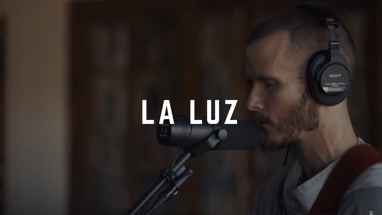 SHADE // La Luz // Brother Isaiah (Live) - YouTube