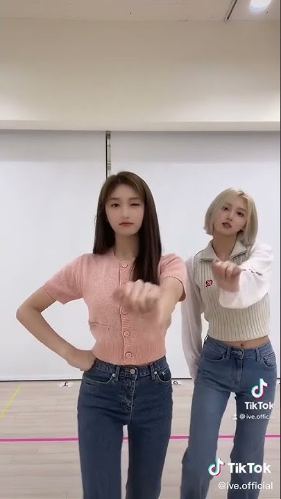 IVE Leeseo & Gaeul | Jiggle Jiggle Tiktok Challenge! - YouTube