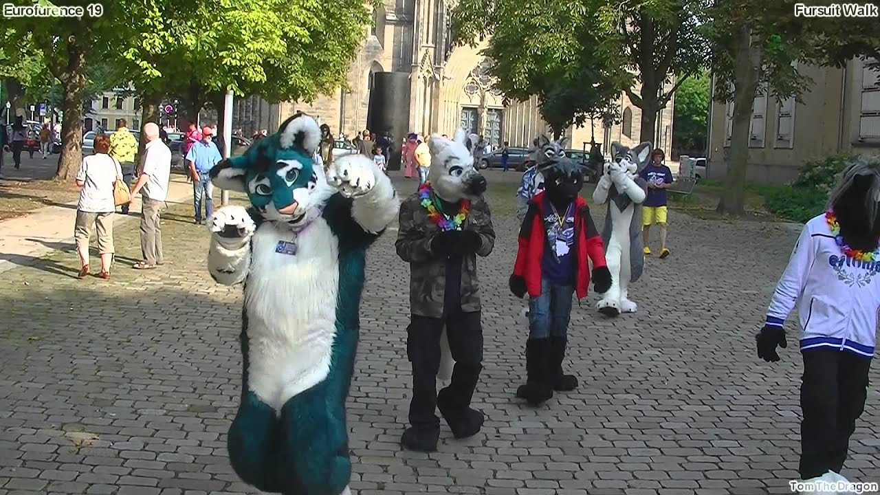 Eurofurence 19 - Fursuit Walk - YouTube