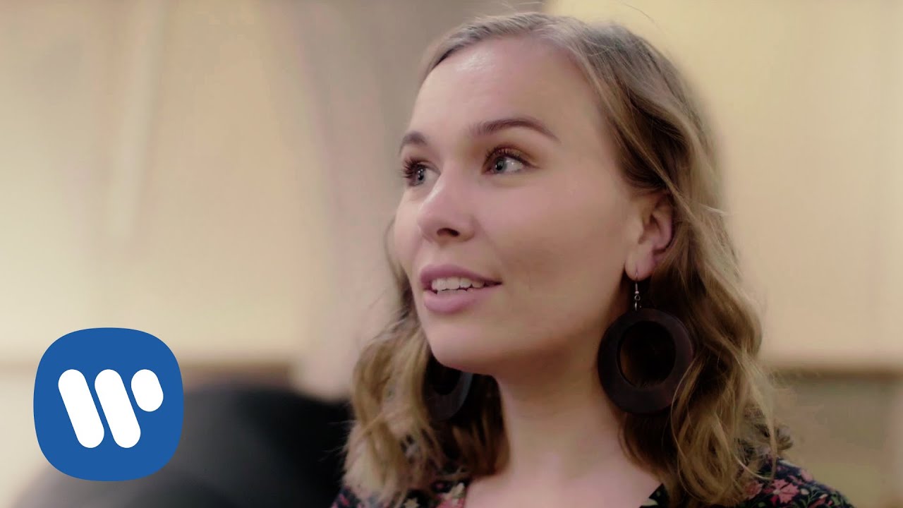 Elsa Dreisig – Rachmaninov: 6 Romances, Op. 38: V. Dream (with Jonathan Ware) - YouTube