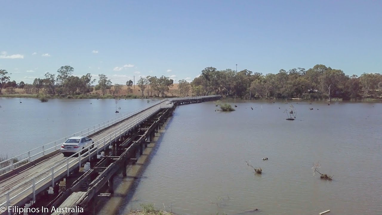 Visiting the 120 Year old Kirwans Bridge in North East Victoria | Drone ...