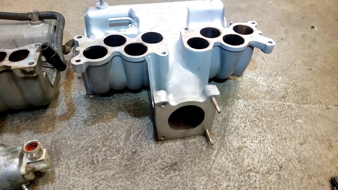 Ford V8 Engine Oil Burning Mystery May Now Be Solved - YouTube