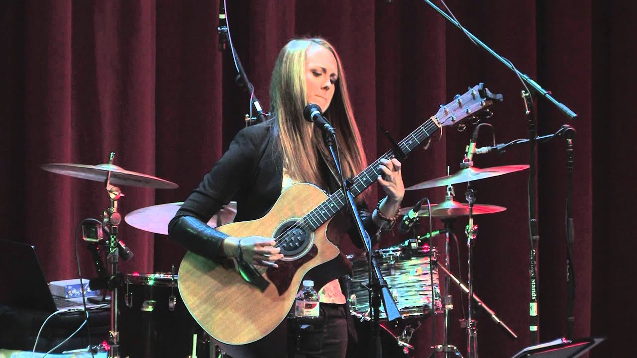 BRIA KELLY - BREAKEVEN (COVER) - FIRST NIGHT WILLIAMSBURG - YouTube