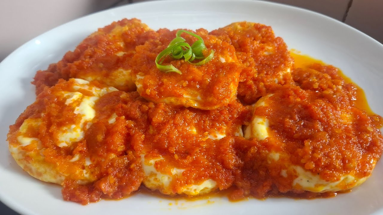 CARA MEMBUAT TELUR CEPLOK BALADO!! MENU PRAKTIS UNTUK SAHUR - YouTube