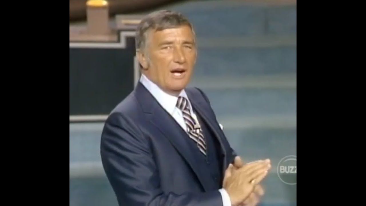 FF 82 Bond vs Santalla - YouTube