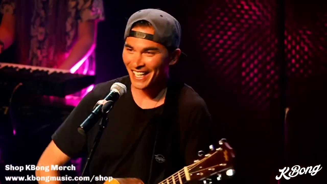 KBong - Into The Light (Live from Music Box) - YouTube