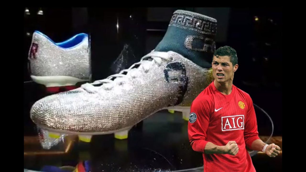 Cristiano Ronaldo Koleksi sepatu bertabur berlian yang harganya ...