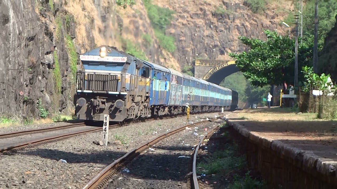 Thrilling Konkan Railway : Mandovi Express Cruises through Mountainous ...
