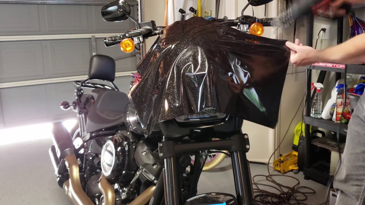 vinyl wrapping my fairing (dougz custom) on my Harley fat bob - YouTube