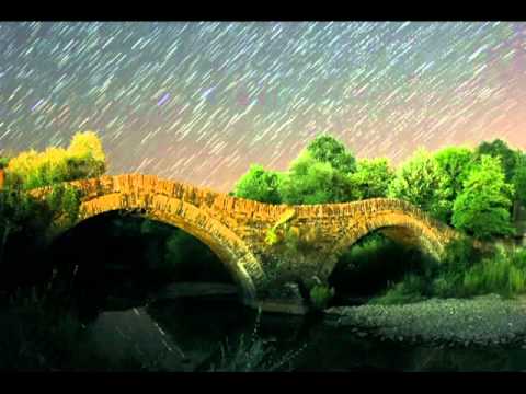 2011.05.04 - Celestial Trails over Greece.avi - YouTube