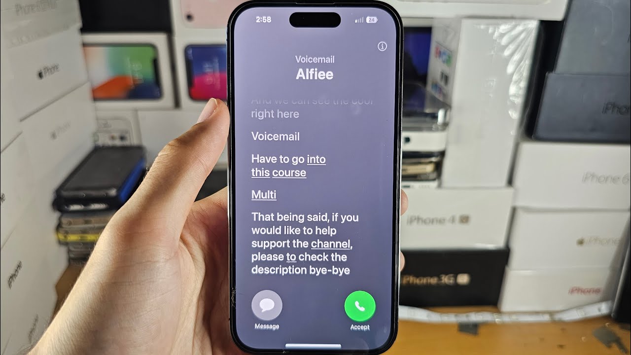 How To Use Live Voicemail iOS 17 - YouTube