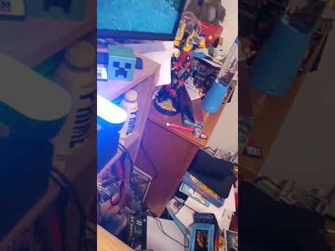 why is Minecraft so glitchy and laggy lately - YouTube