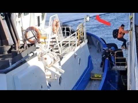 Pilot onboard and disembark from the ship - YouTube