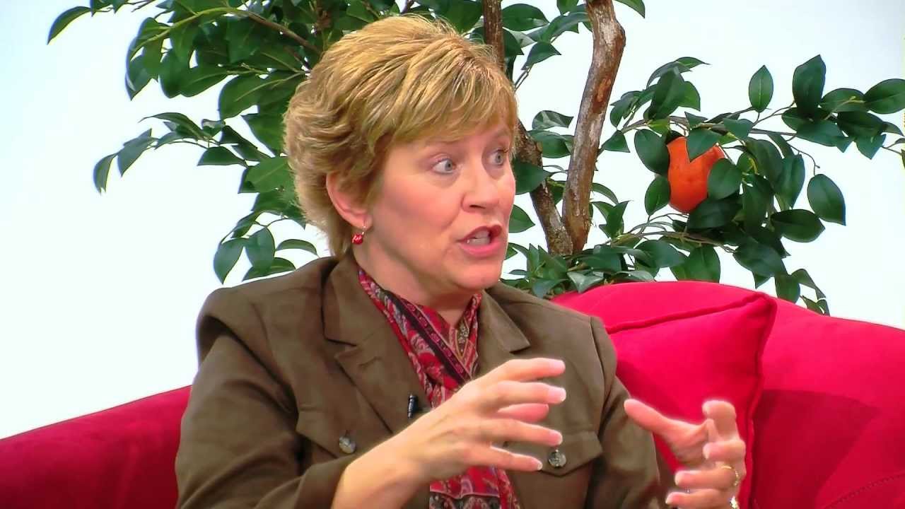 On The Red Couch - Shari Hiller, HGTV's favorite decorator (Part 2 of 2 ...