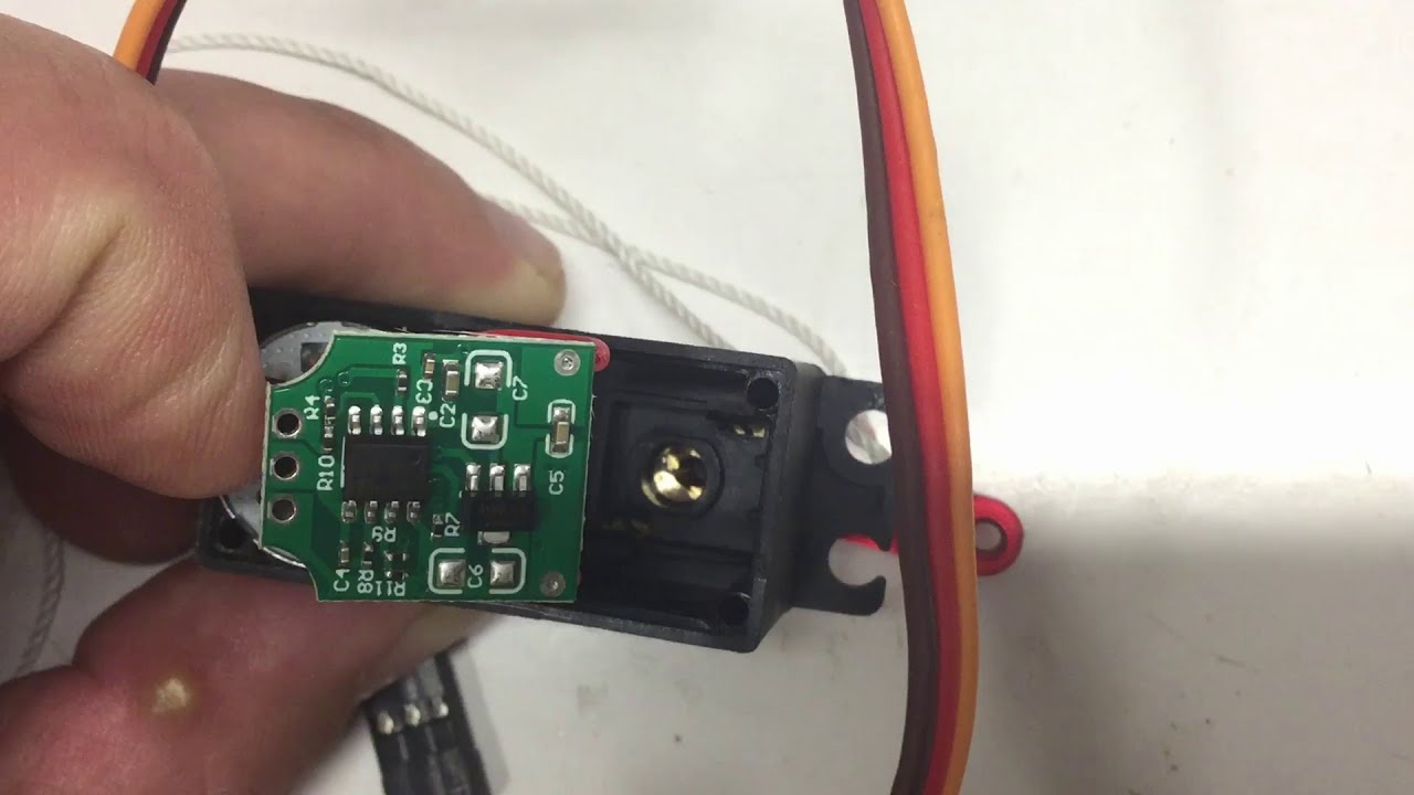 Tower Pro MG946R RC Servo: Metal Gear, Full Size and Cheap – Review ...