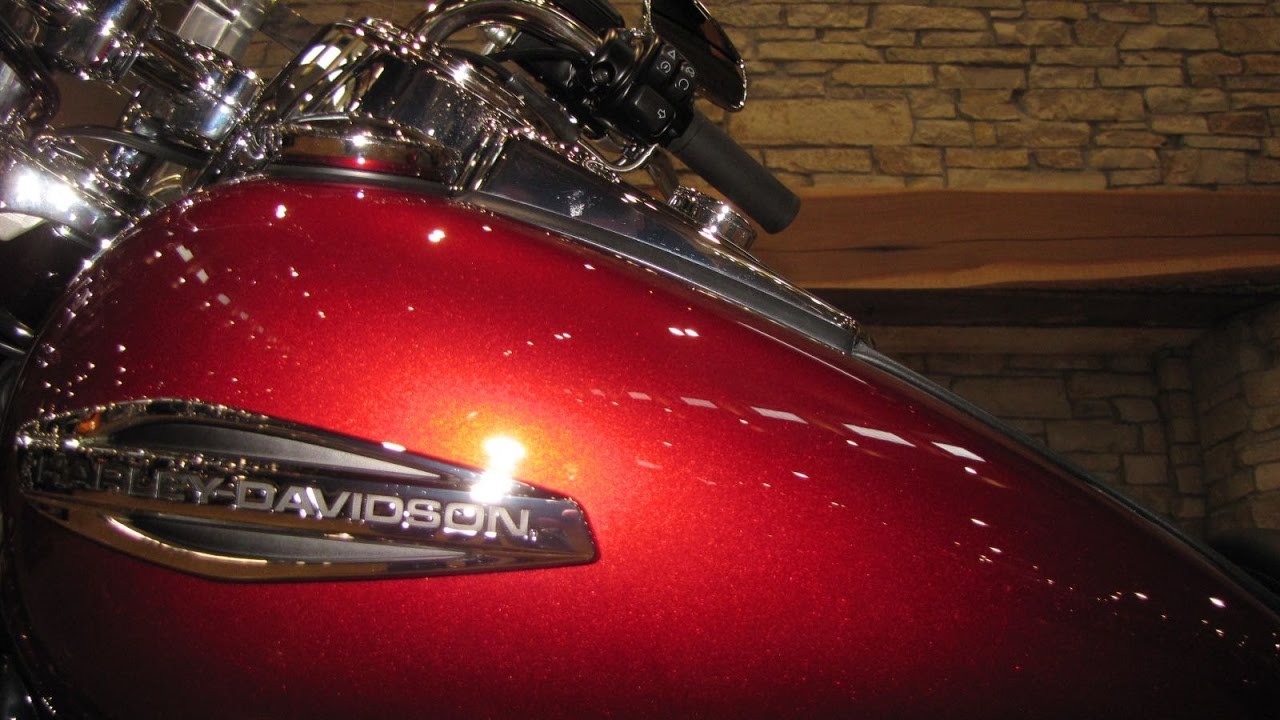 2016 HARLEY-DAVIDSON DYNA SWITCHBACK FLD 103 VELOCITY RED SUNGLO - YouTube
