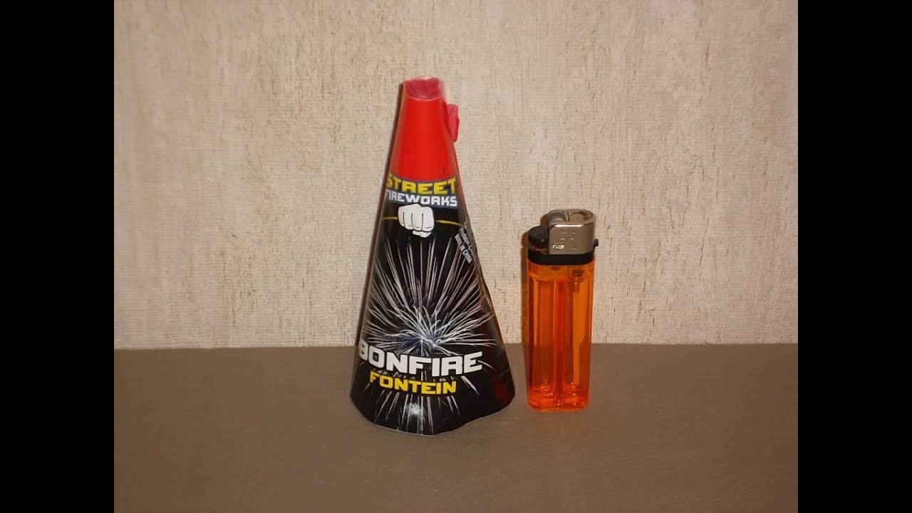 Bonfire Fontein - Street Fireworks (cat.2 vuurwerk) - YouTube