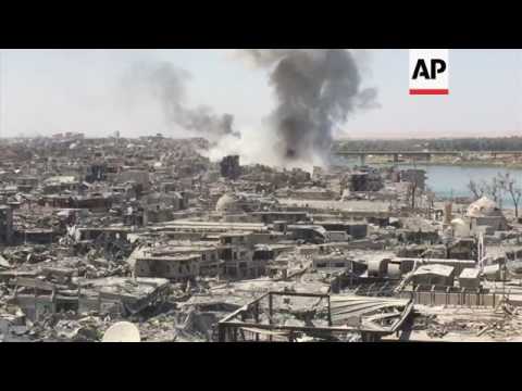Huge explosion in Mosul - YouTube