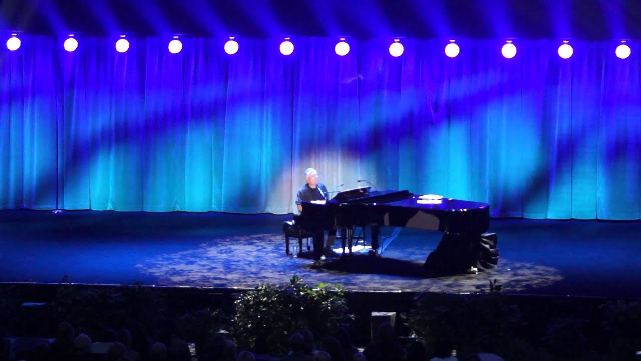 Alan Menken performs a Tangled medley at the 2013 D23 Expo - YouTube