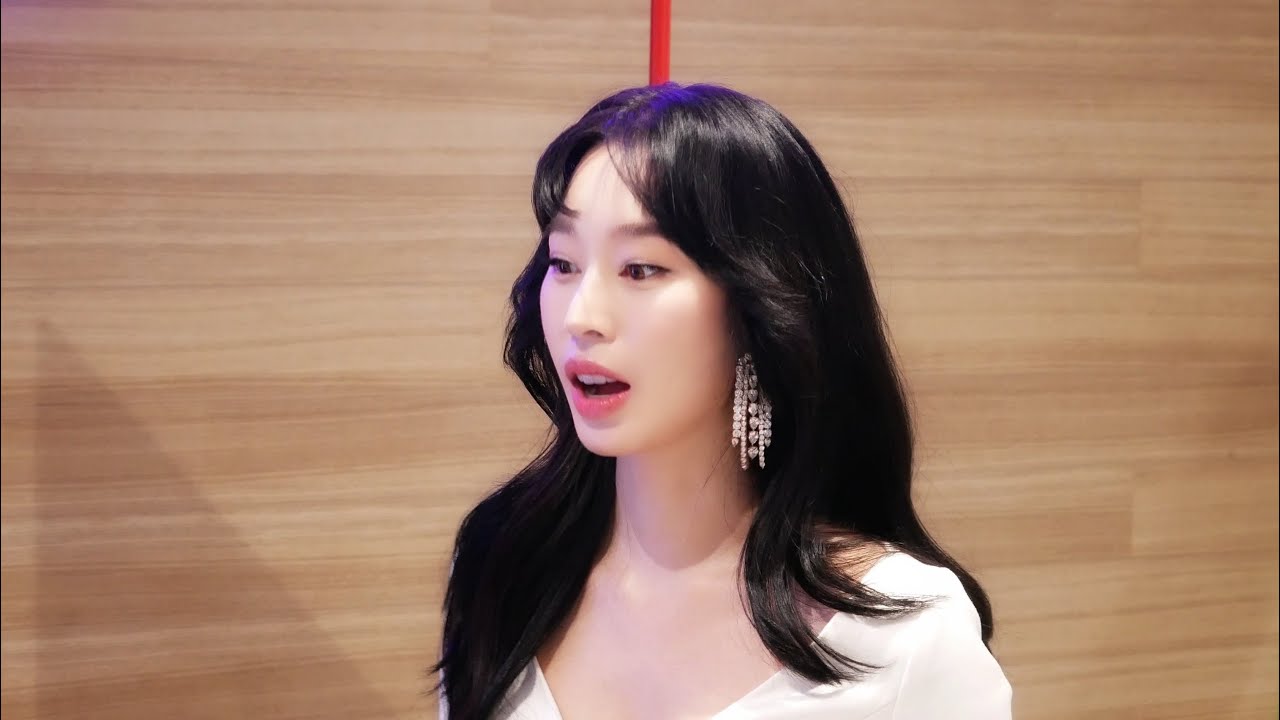 [4K] Thisa Varitthisa - ฐิสา งาน Grand Opening Uranus Wellness @ The ...