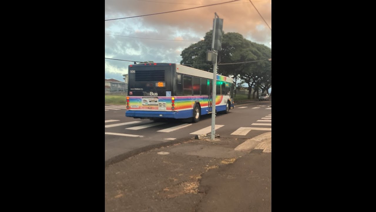 Thebus Honolulu Route 81 EXPRESS Downtown Gillig Low Floor 40 ft Bus ...