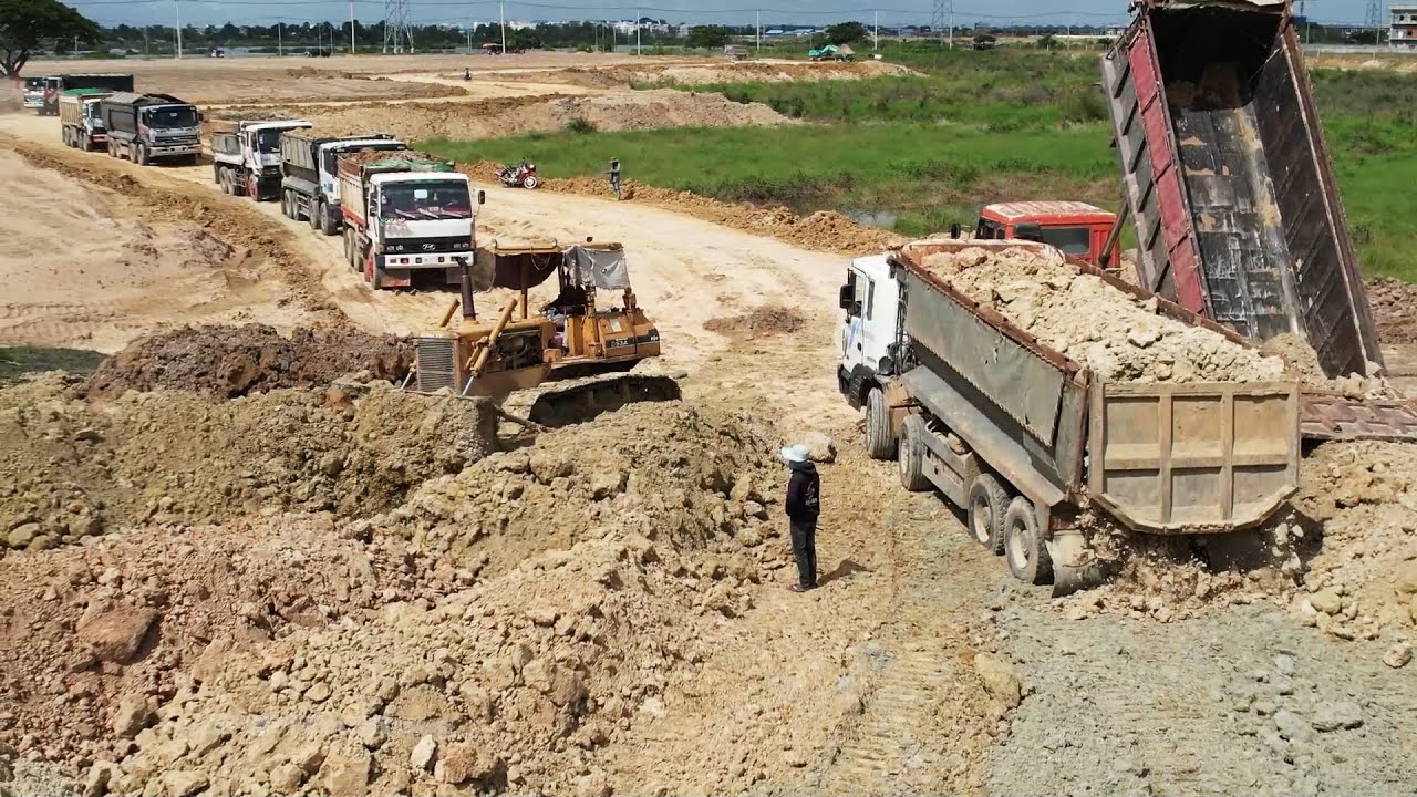 Full Process Land Filling Construction Big Machines Komatsu Dozer ...