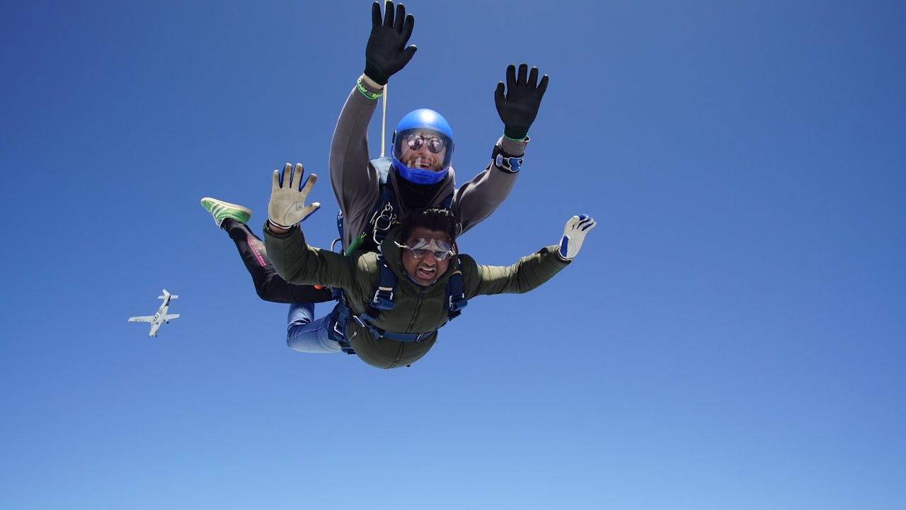 Tandem Skydive in Nottingham, UK. SkydiveLanger Awesome Experience ...