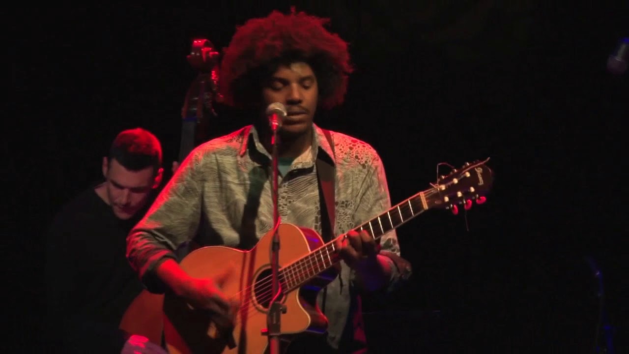 Roly Berrío con Yaíma Orozco - Algunas cosas - YouTube