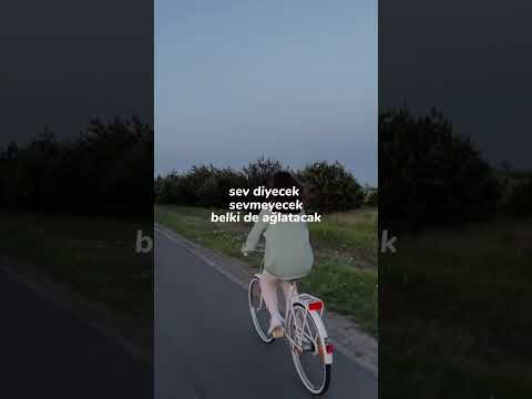 🎧 Mavi Işıklar - Ankara Rüzgarı #keşfetbeniöneçıkar #musicl #music #lycris #songlyrics #automobile