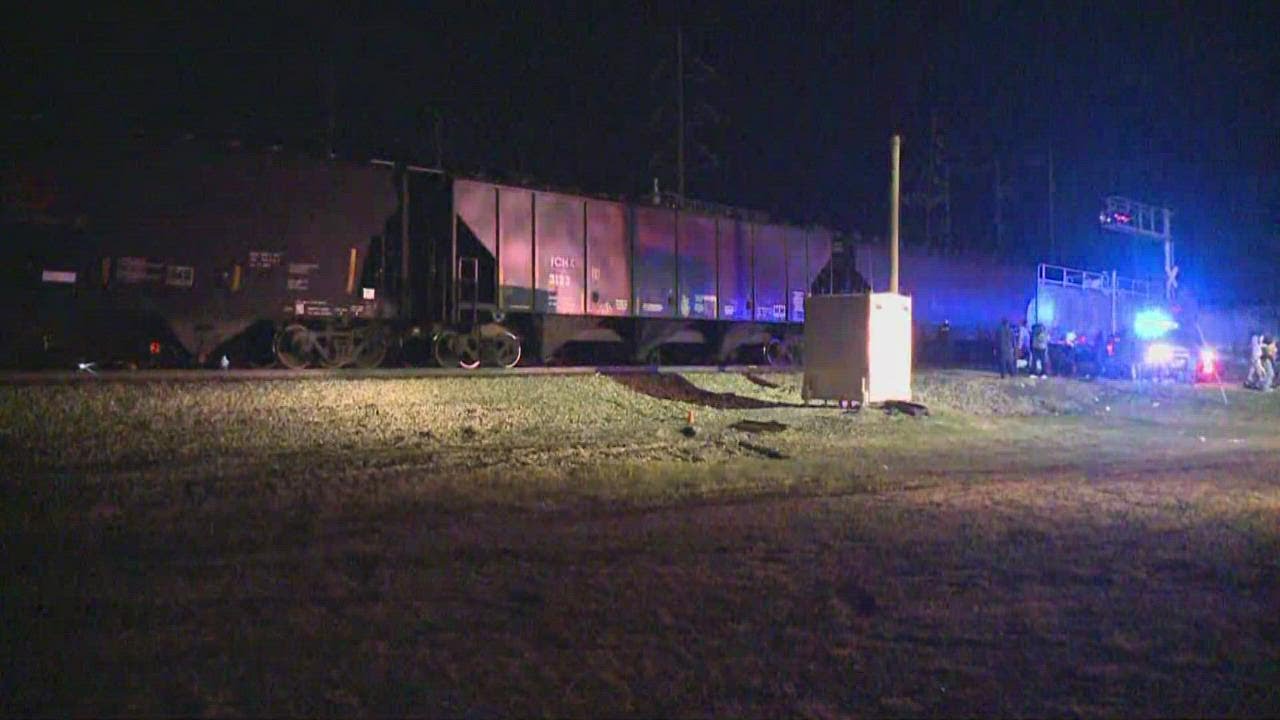 Train makes emergency stop, rail cars detached to avoid hitting kids on ...